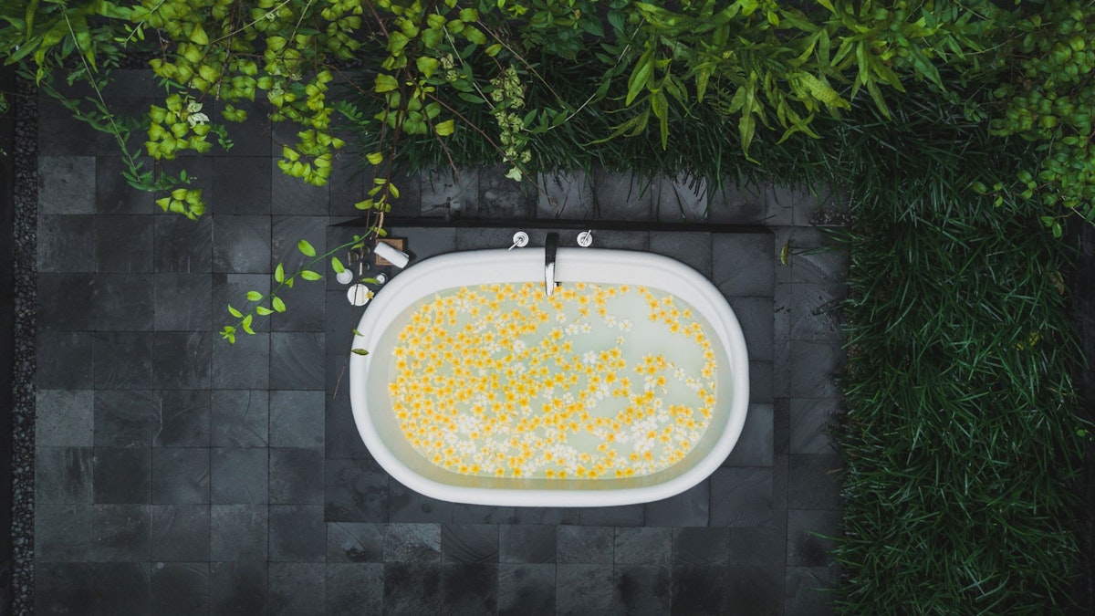 Best outdoor baths to soak up 2024's hottest garden trend