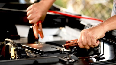 How to safely jump start a car using jump leads