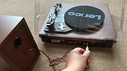 Lenco LS-100 Turntable review: Vinyl sound on a budget | Tech | What's ...