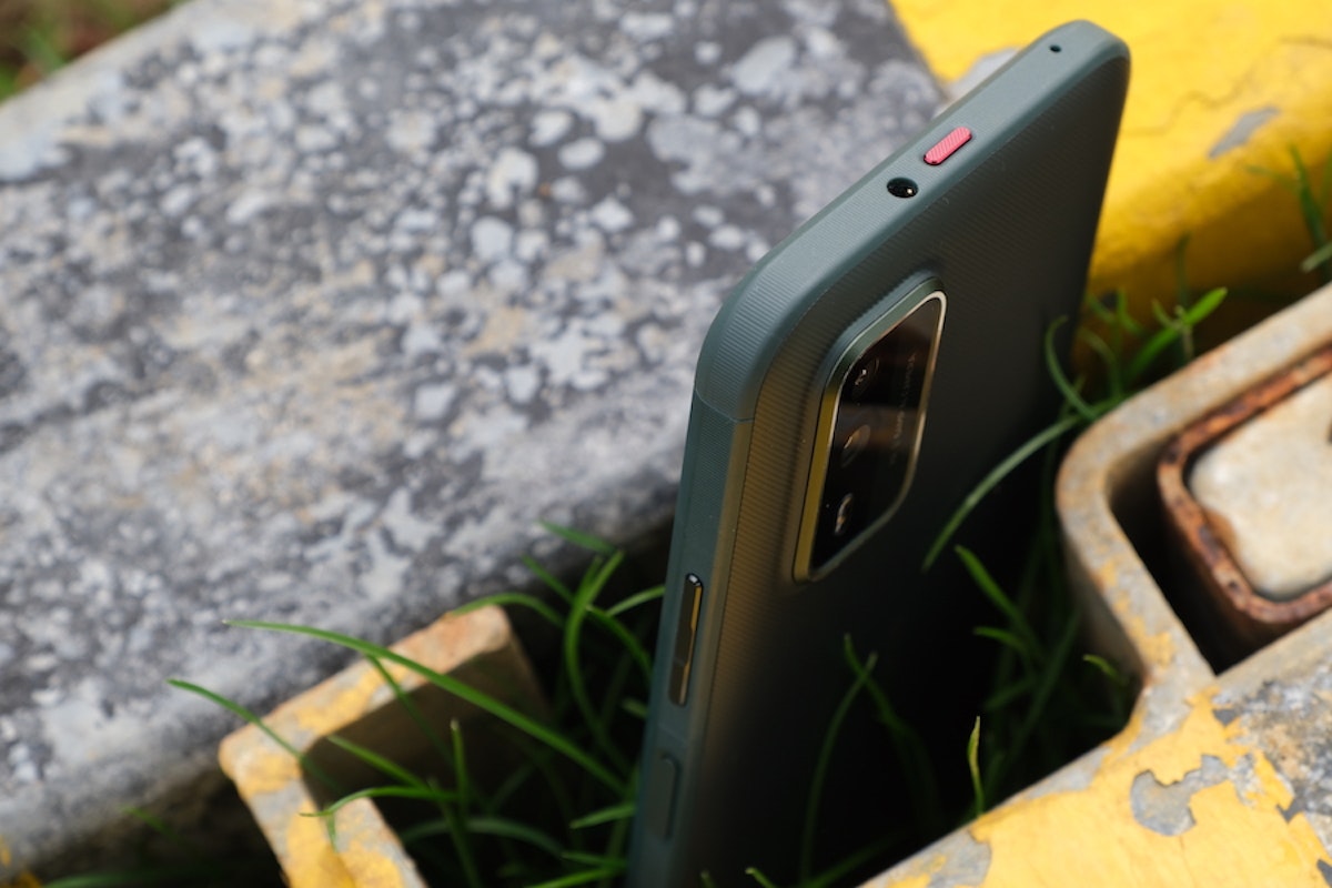 Nokia XR21 Review 2024: A Sturdy, Durable & Reliable Mobile