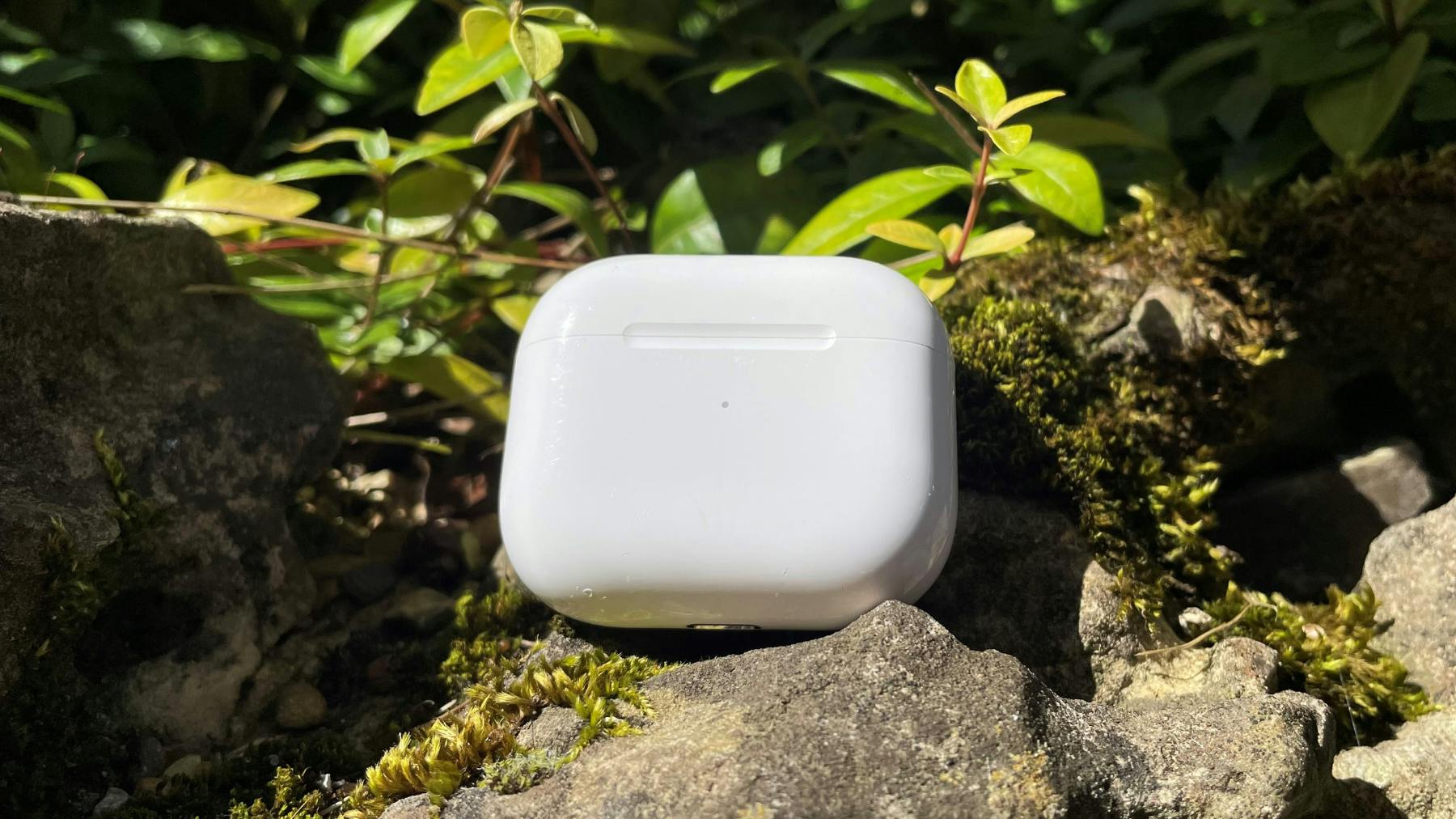 Last chance deal: Save £30 on Apple AirPods 3rd gen review