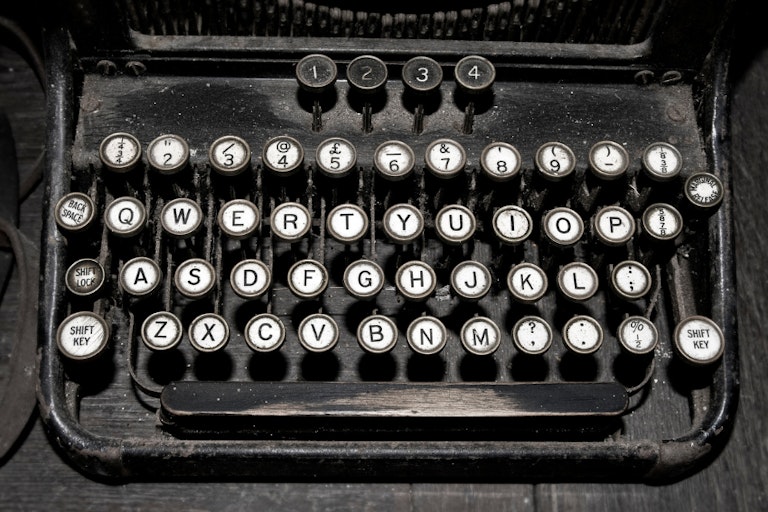 What is QWERTY layout on a keyboard 2023 | Tech | Whats The Best