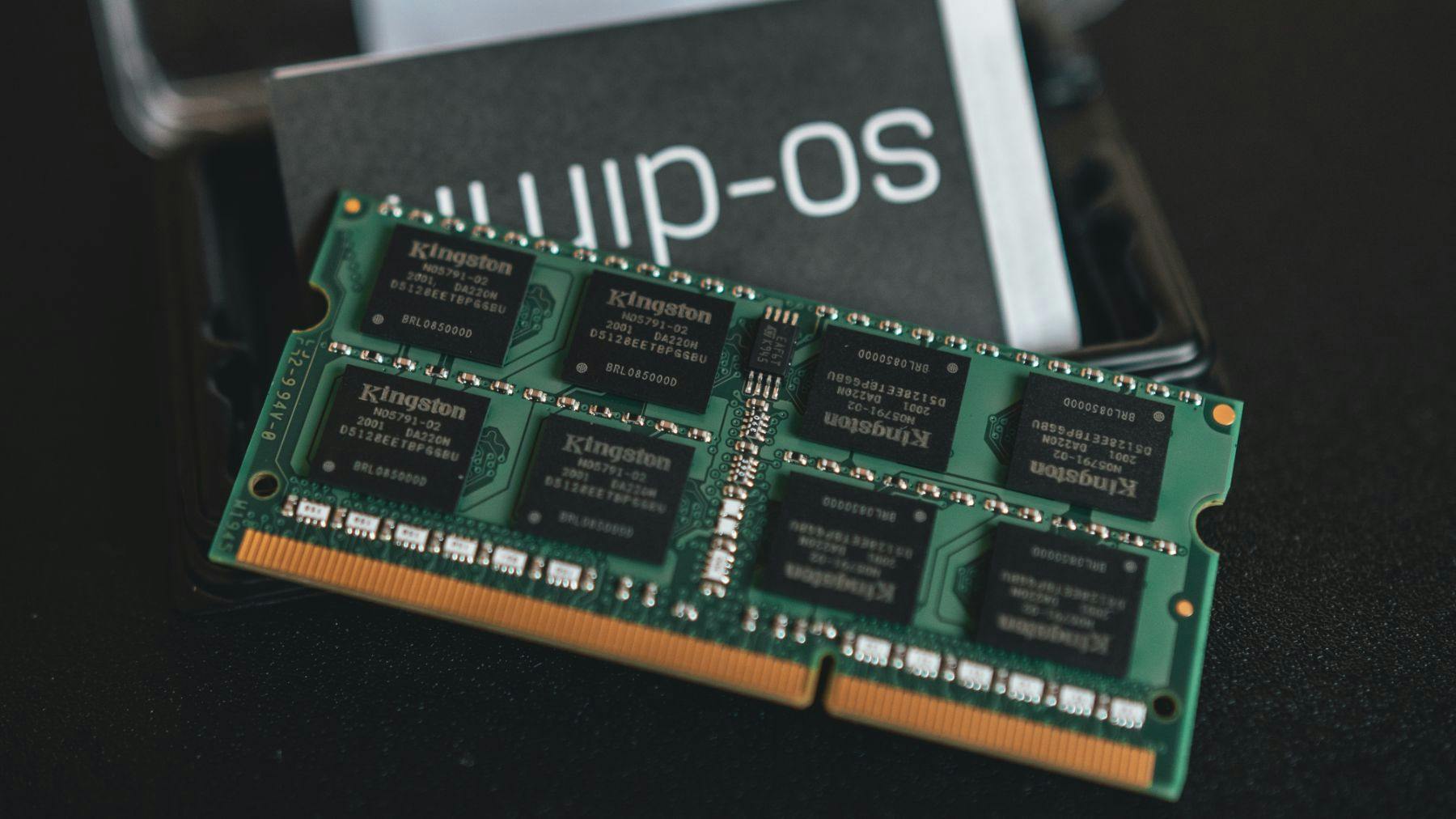 What does RAM do for a smartphone?