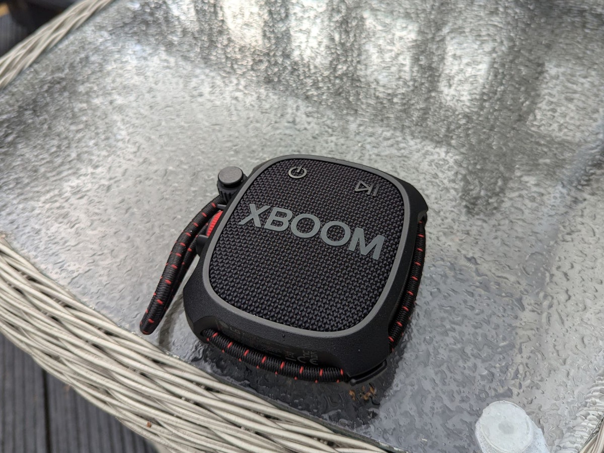 LG XBOOM XG2 speaker review