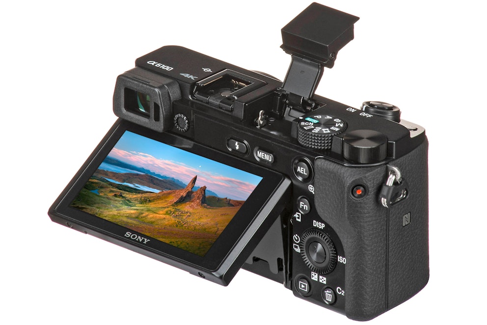 Beginner price, pro features: Sony α6100 review