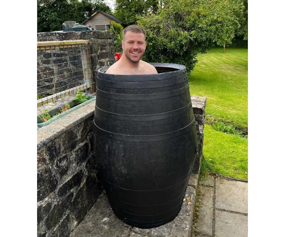 Best cold water therapy tubs for taking the plunge