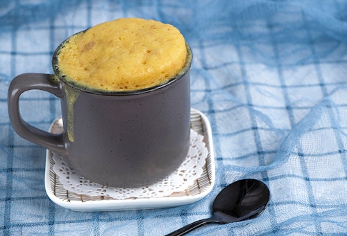 Mug cake recipes for a quick and easy pud | Wellbeing | Yours