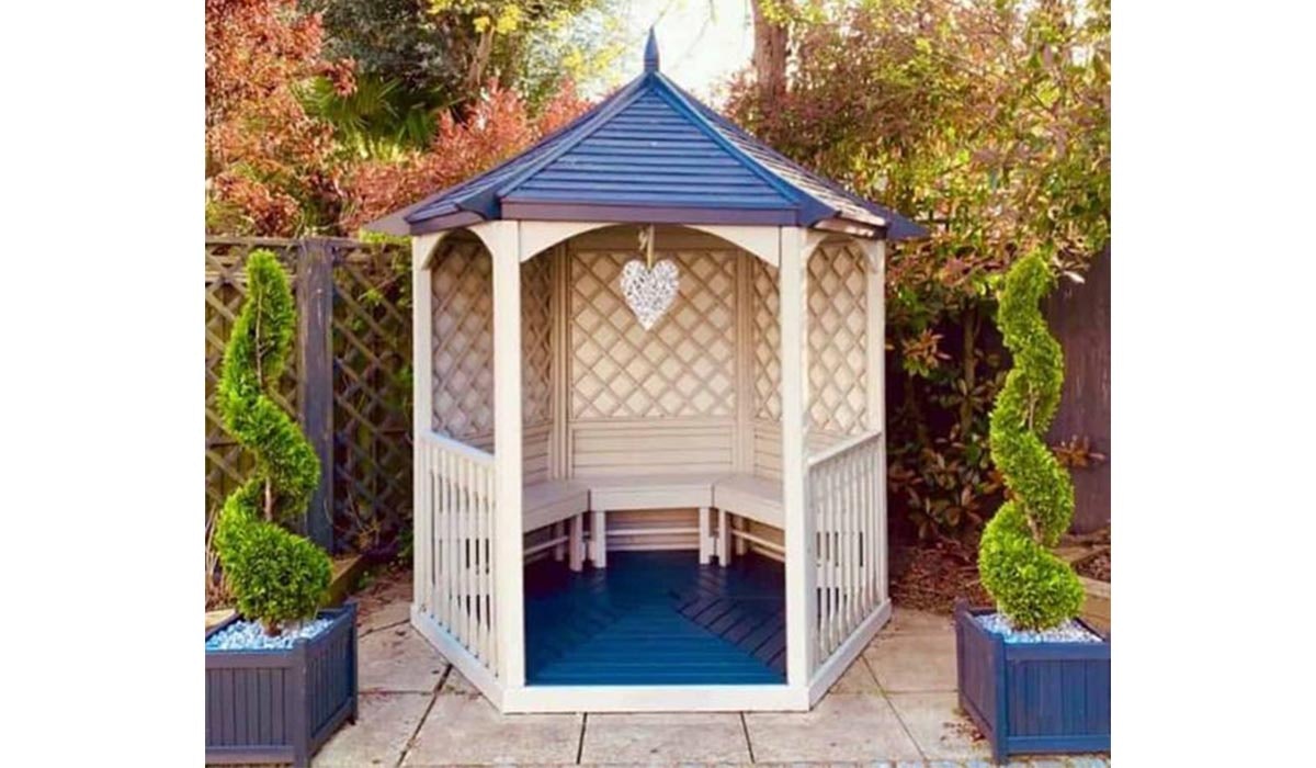 12 ideas for gazebos in your garden