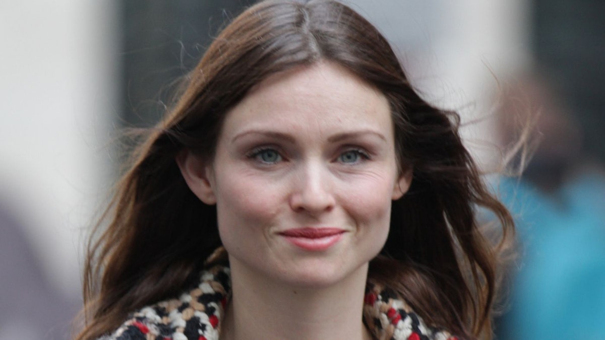 BBC Radio 2 presenters: Who hosts the breakfast show?