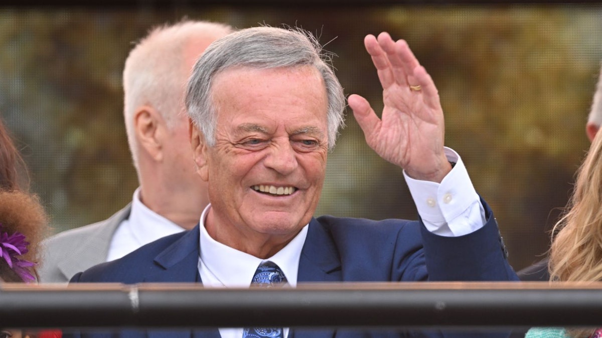 BBC Radio 2 presenters: Who hosts the breakfast show?