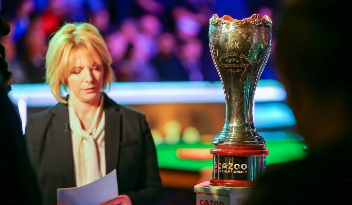 Who is Olympic TV presenter Hazel Irvine?