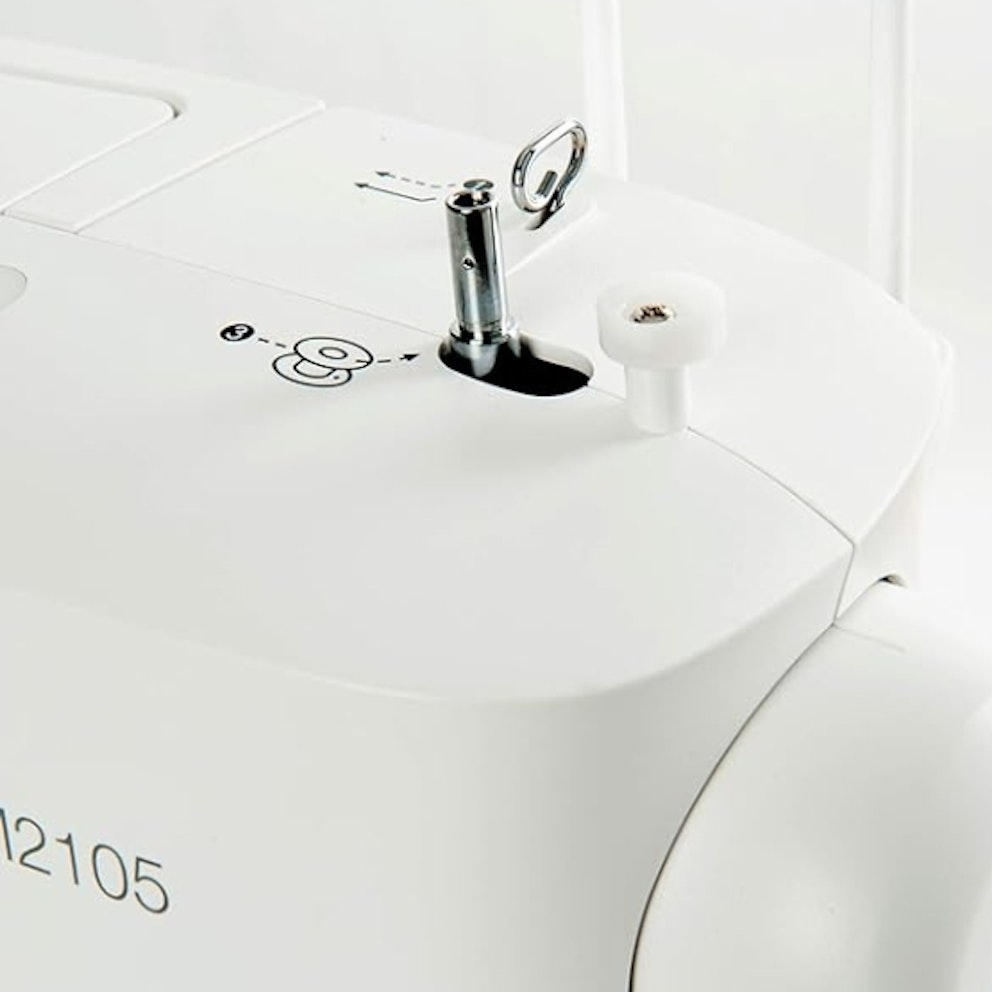 Singer M2105 beginners sewing machine review