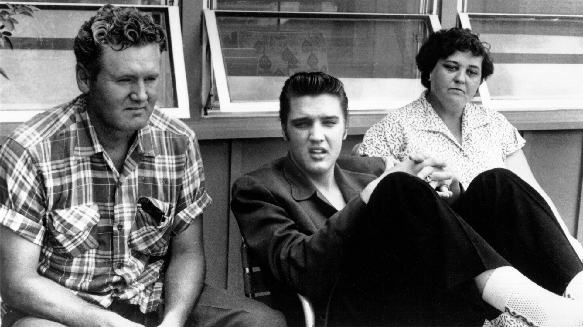 Elvis Presley, his childhood and his mum: A love stronger than fame