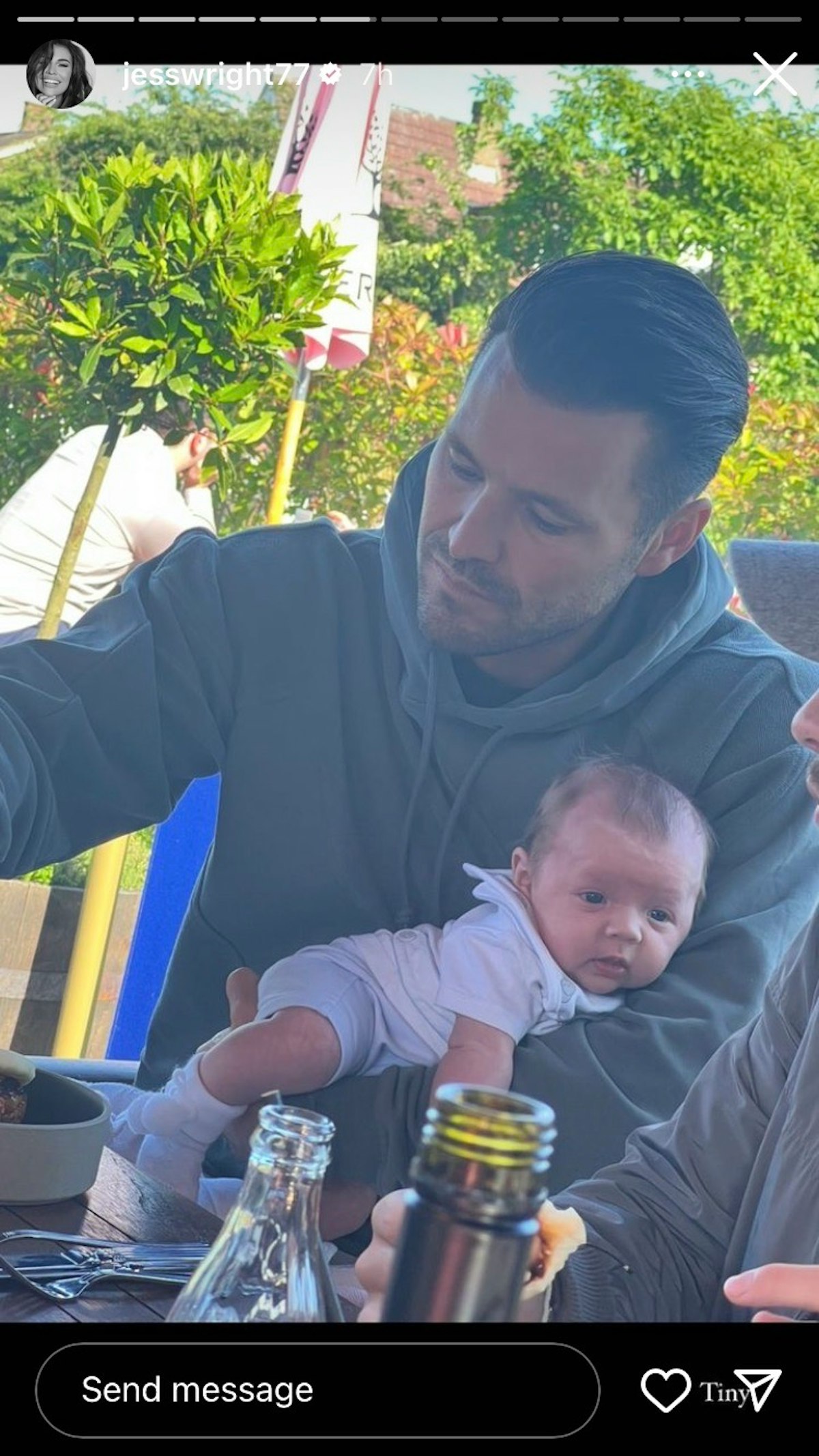 Jess Wright shares photo of 'her brother's baby' and fans go wild