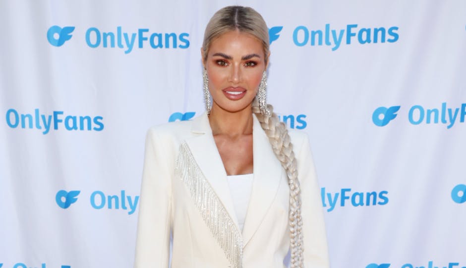 Chloe Sims reunites with axed TOWIE star in LA and it’s – frankly ...