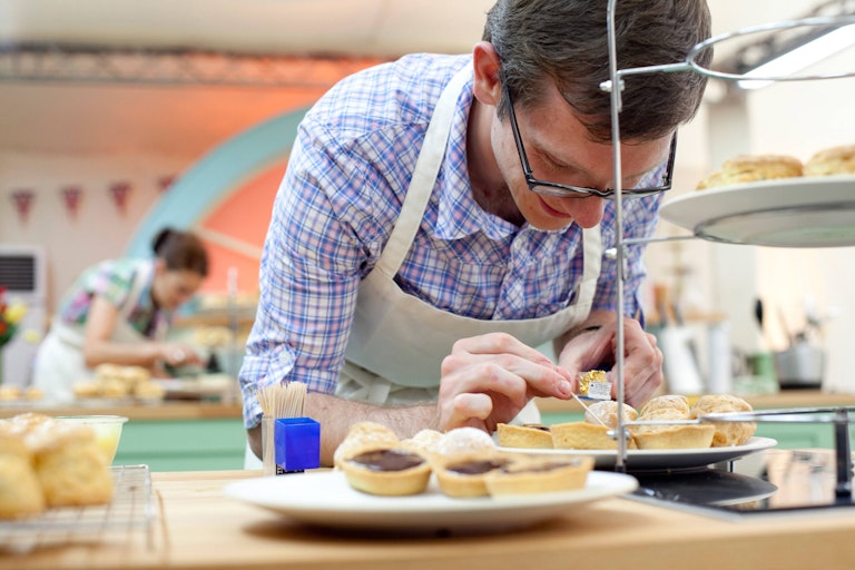 What time does Bake Off go on catch-up?