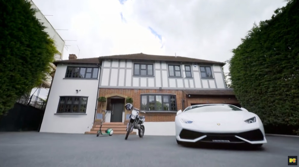Inside Joey Essex's house with palm trees and THREE dressing rooms