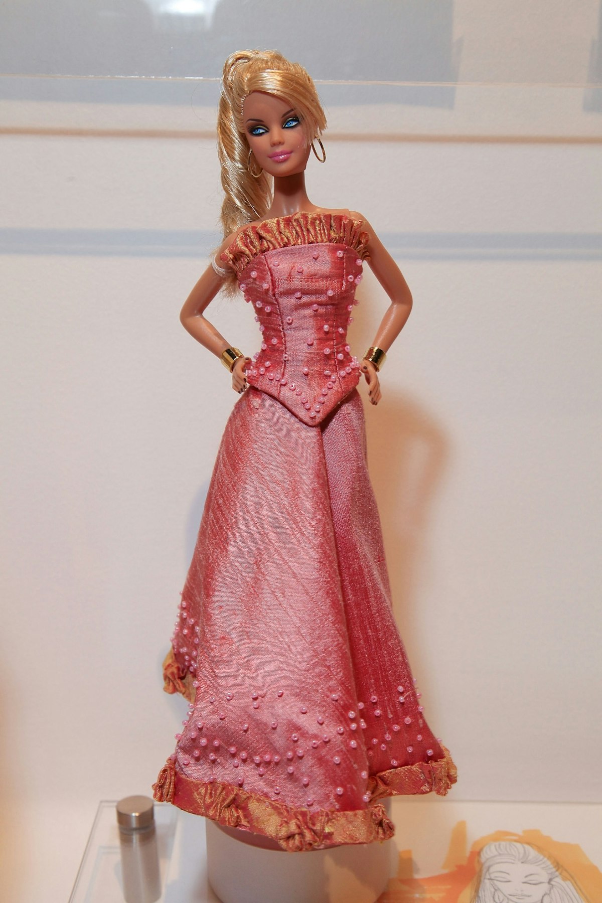 Love Island's Chloe Burrows reveals new 'summer' hair and we're getting ...