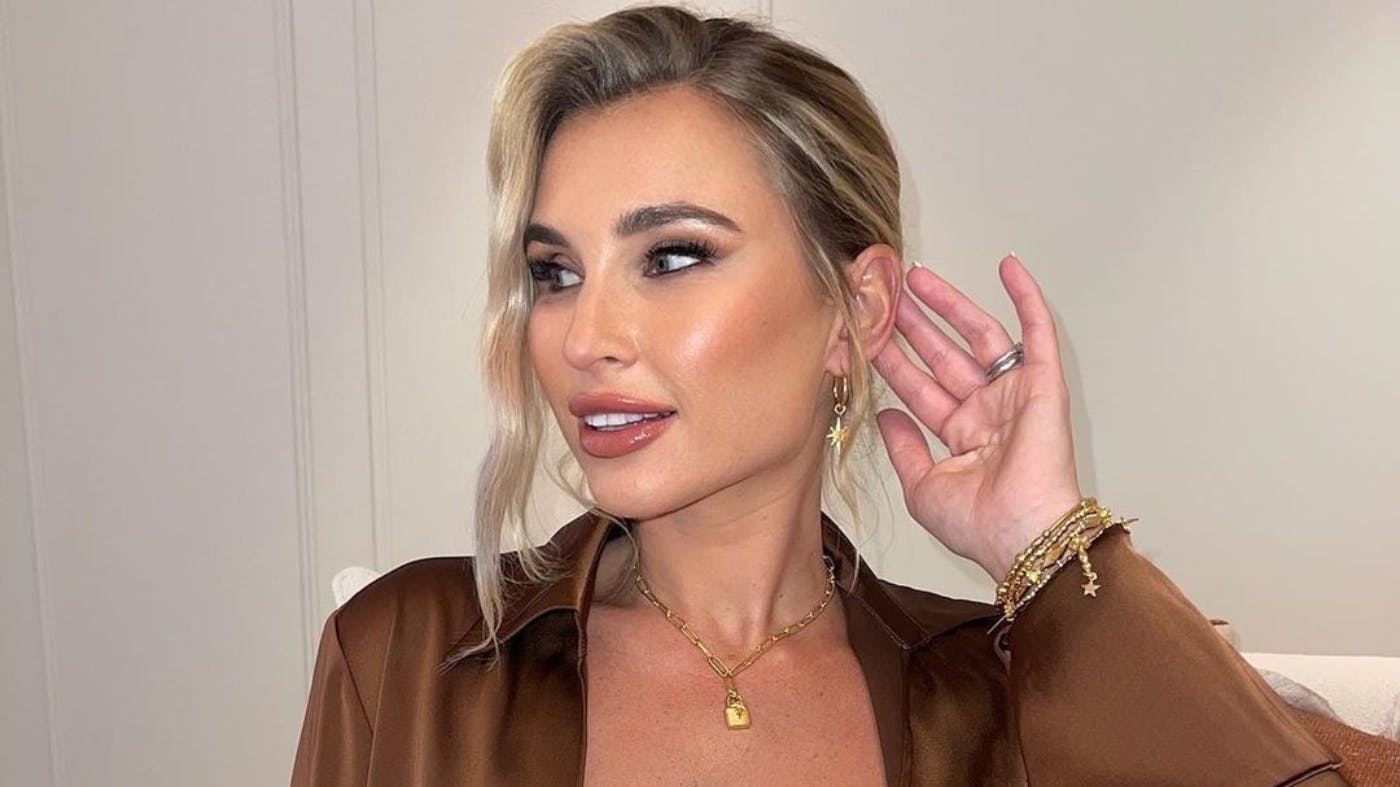 Billie Faiers reveals £13 secret for 'bright and healthy' blonde hair