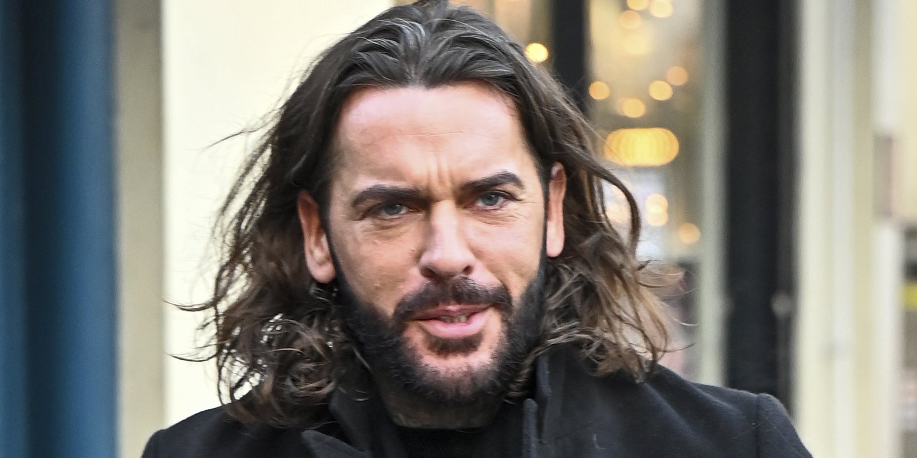 Pete Wicks shows off short hair and colourful new look | Closer