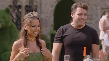 Love Island and TOWIE star Elma Pazar: her job, All Stars drama and ...