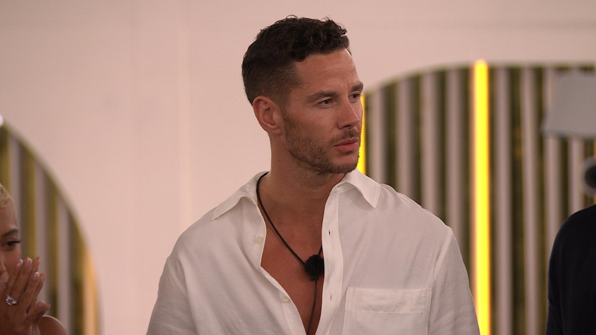 Love Island’s Scott Thomas: his famous family, boujie job and history ...