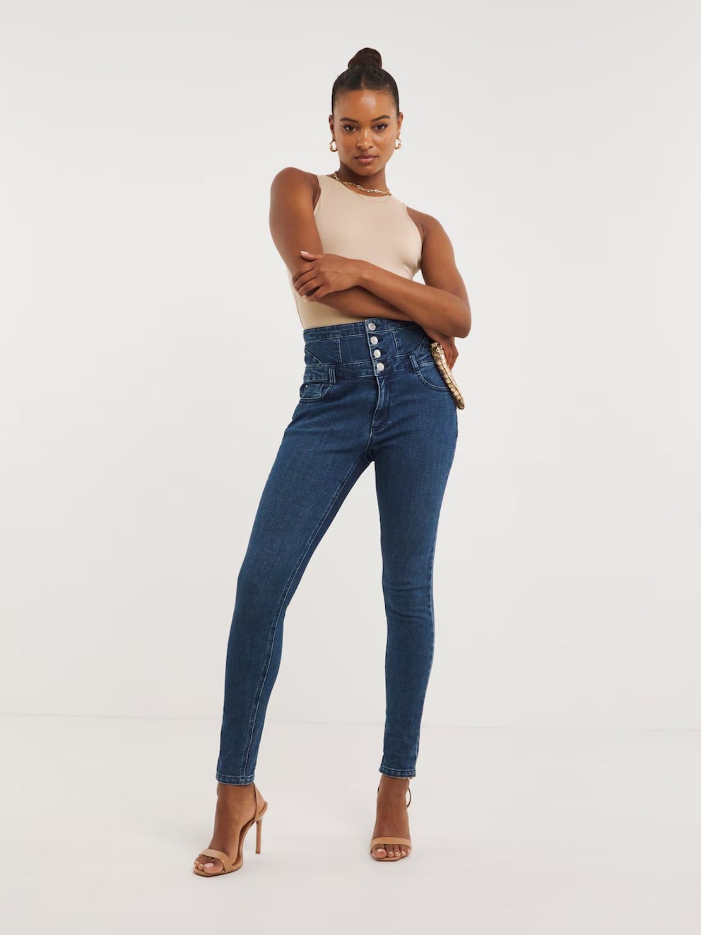 Best Tummy Control Jeans That Are Figure Flattering 2025