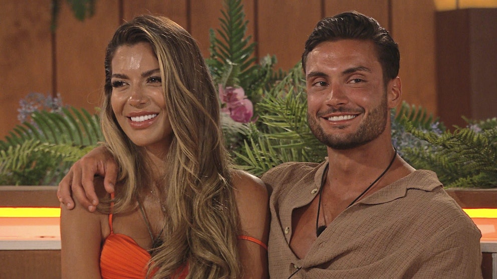 Love Island's Davide Sanclimenti takes savage swipe at Ekin-Su Cülcüloğlu as she kisses Curtis ...