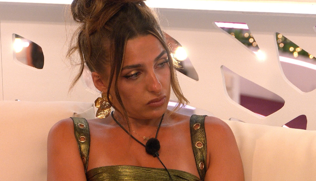 Love Island's Toni Laites: her age, job, girls' divide and Cach Mirjah ...