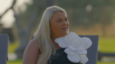 EXCLUSIVE: TOWIE's Saffron reveals where things stand with Becks and ...