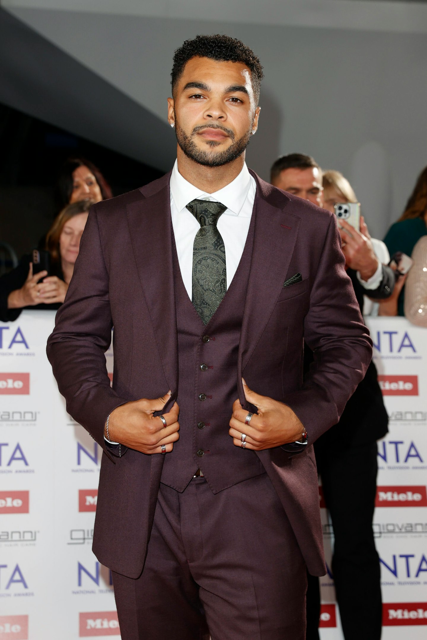 Love Island's Jamie Rhodes gives 'real story' on Yasmin Pettet 'cheating'