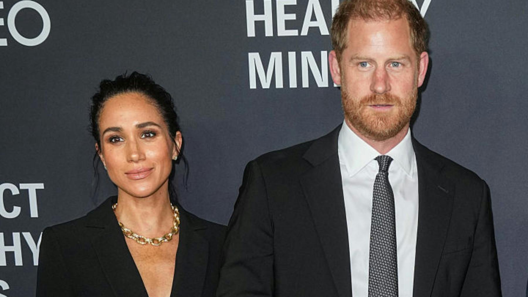 “WILLIAM DOESN’T WANT US BACK.” — MEGHAN NAMES THE MAN BLOCKING HER ...