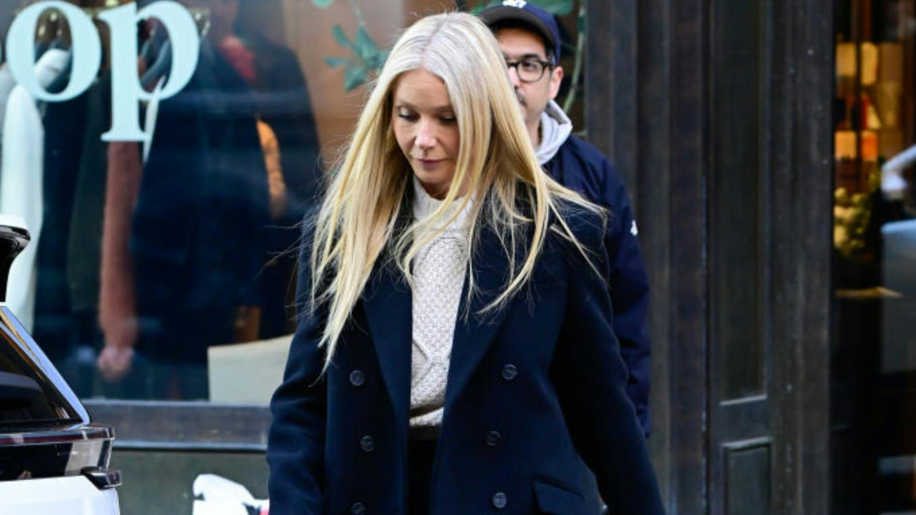 Gwyneth Paltrow Continues to Grapple with Embarrassing ‘Poopgate ...