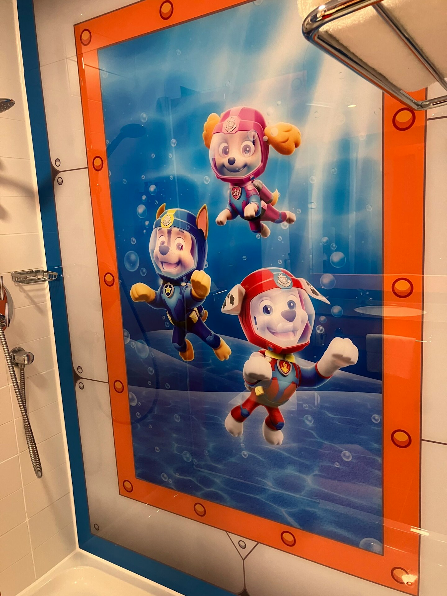 I stayed in the new Paw Patrol rooms at Chessington World of Adventures