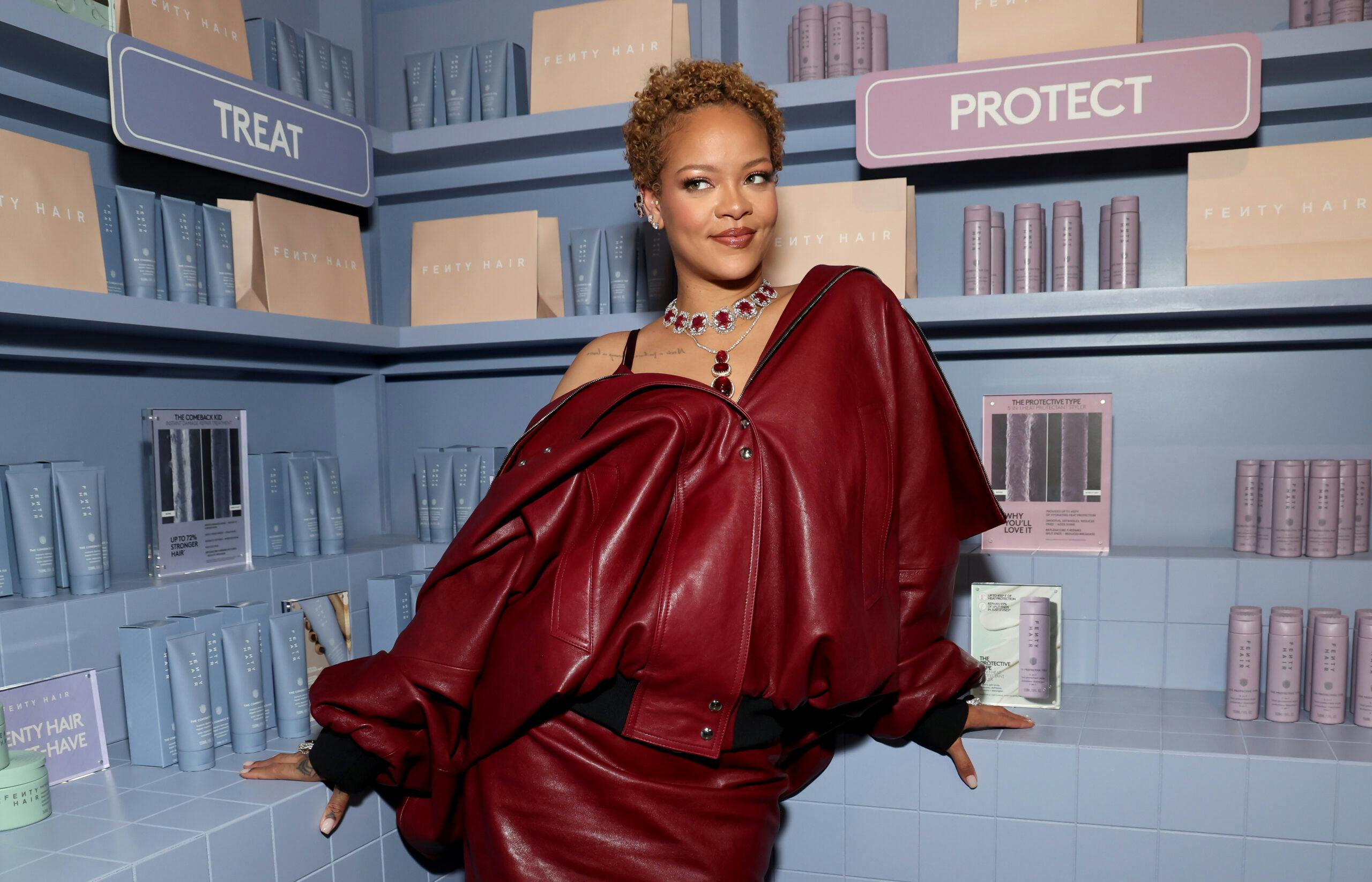 Rihannas Hair Evolution From 2005 To Now Grazia