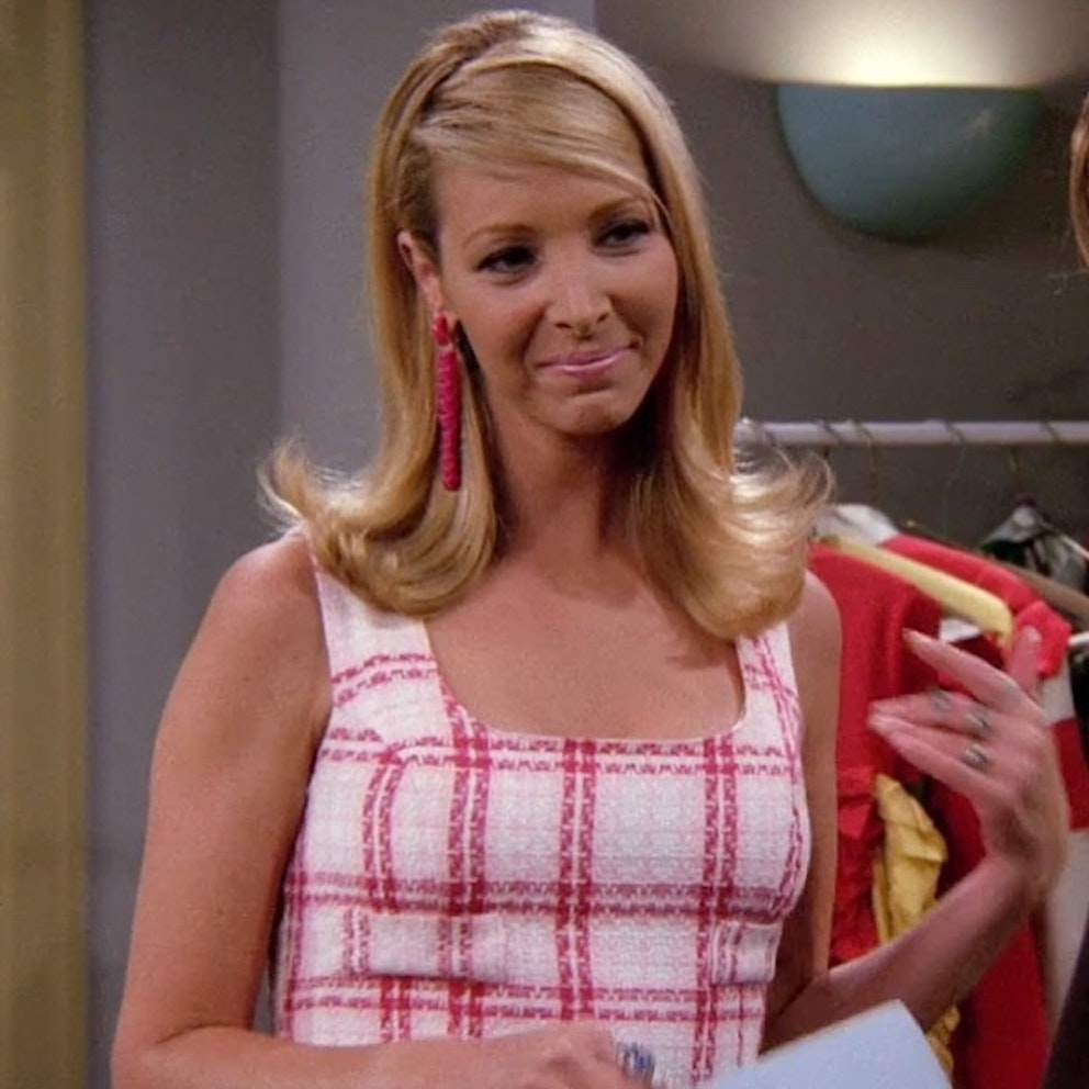 7 of Phoebe Buffay’s most iconic Friends hairstyles