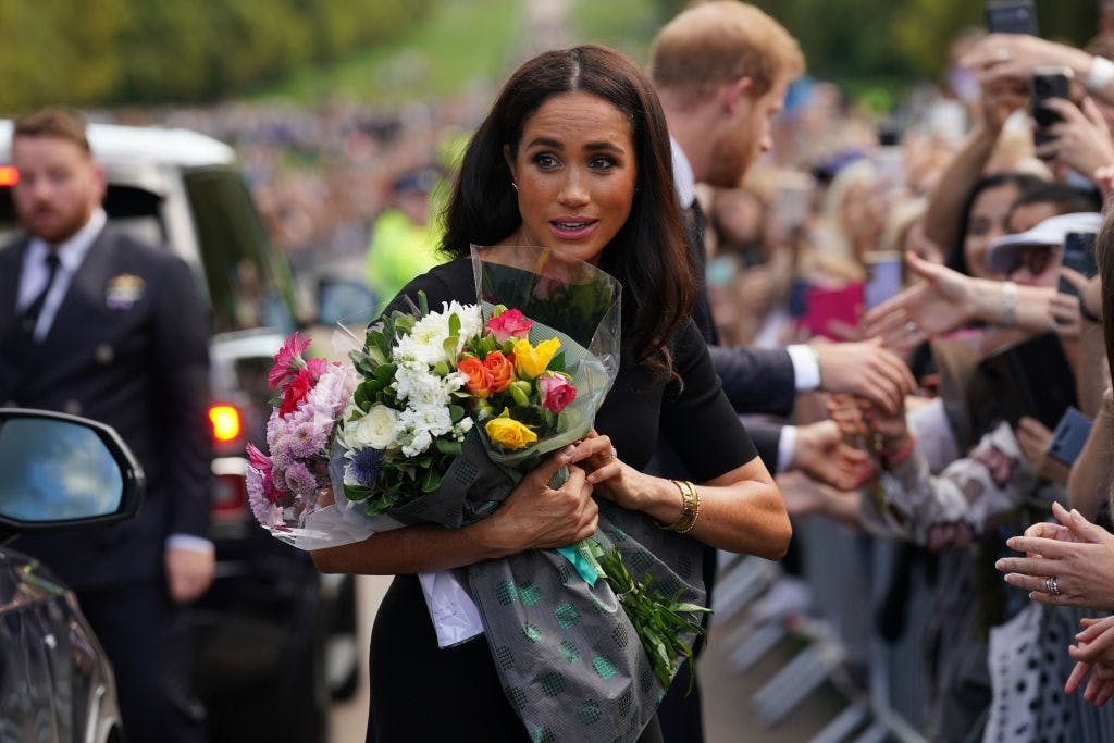 Brits Refusing To Shake Meghan Markle’s Hand Is Embarrassing For Our ...