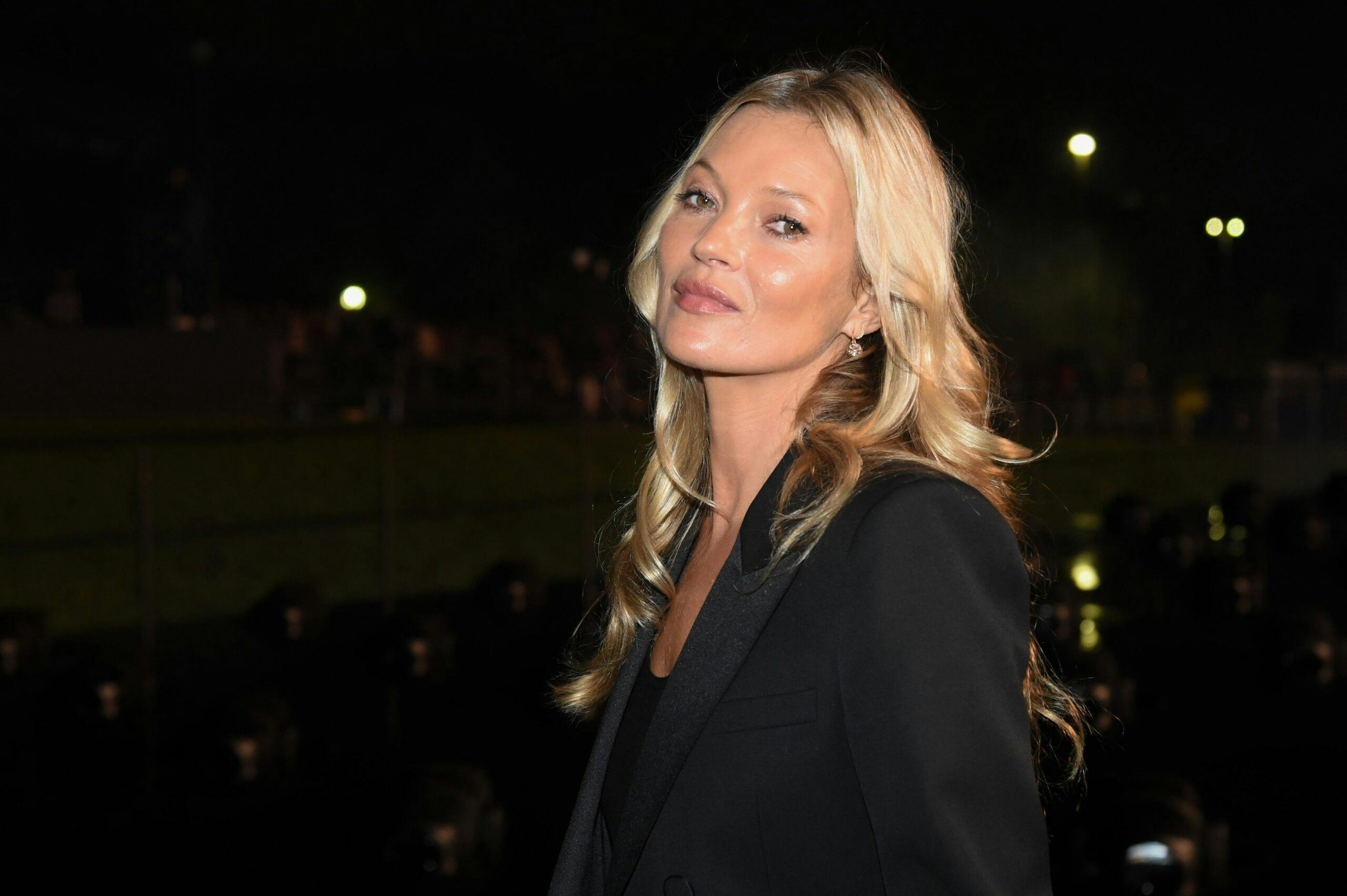 Kate Moss LED Face Mask: The Exact One The Model Uses