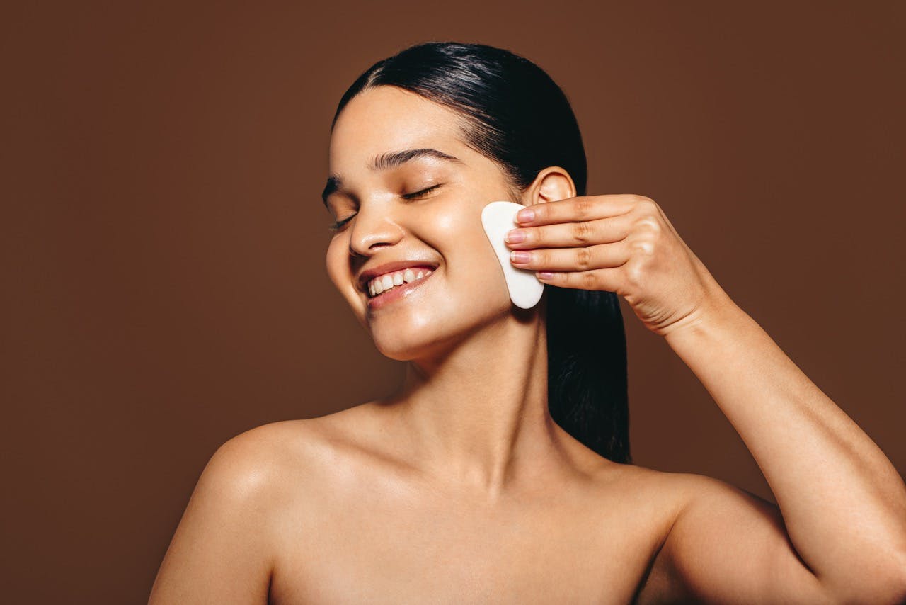 Gua Sha: Everything You Need To Know About The Ancient Face Sculpting ...