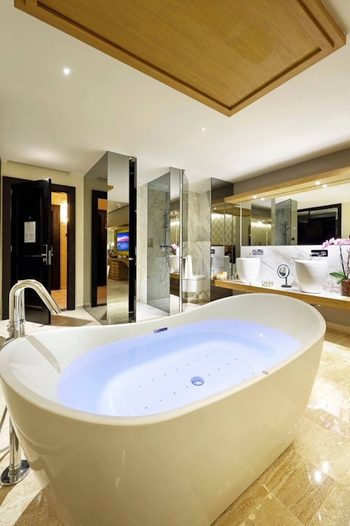 Where Is Love Is Blind Filmed? | Grazia