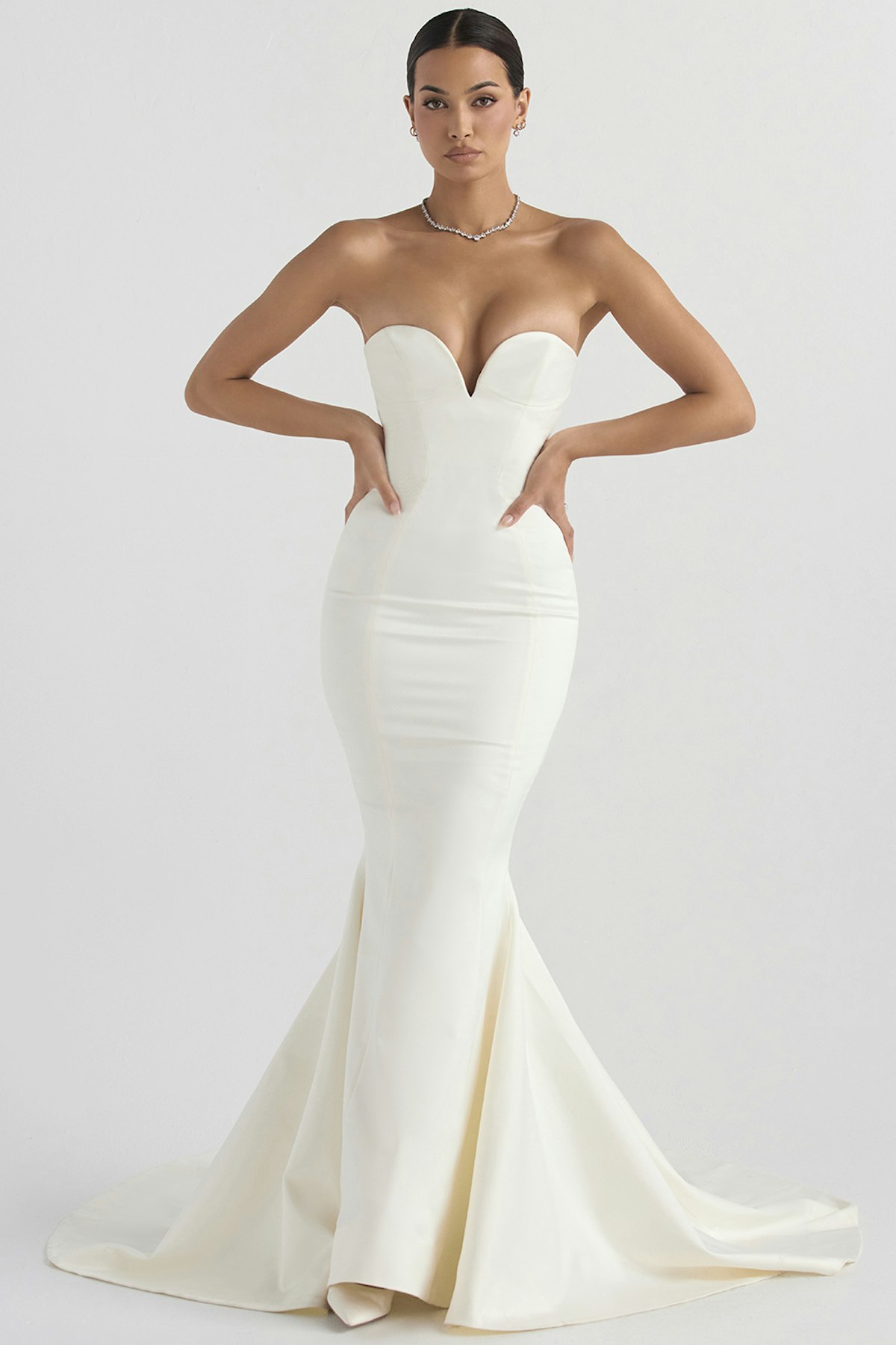 These Are The Best Simple Wedding Dresses For Brides-To-Be | Fashion ...