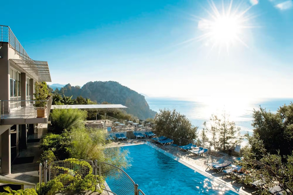 Discover Turkey's Luxury Resorts, Even If You're On A Budget
