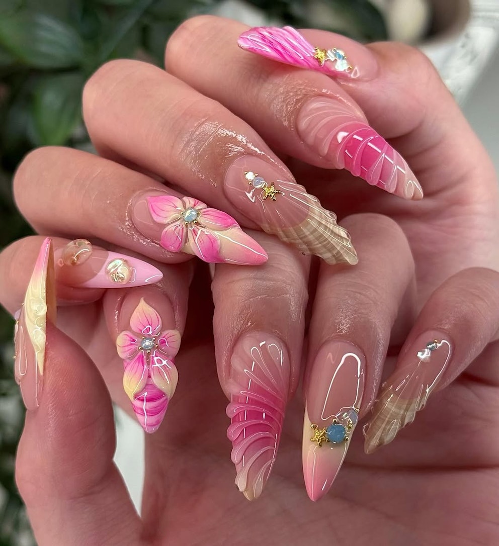 Best Almond Nail Designs to Screenshot For 2025