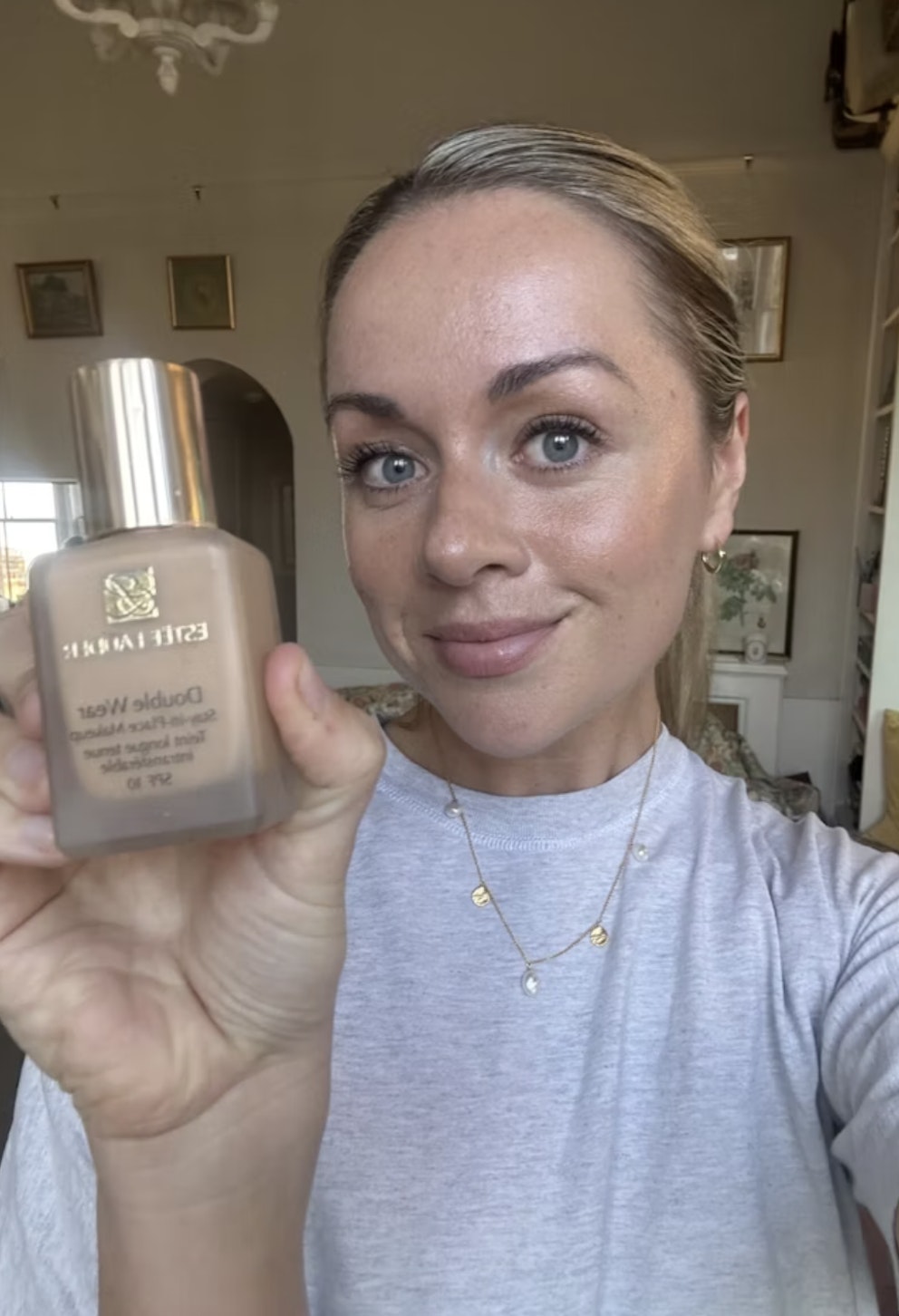 12 Best Foundations for Combination Skin 2025 – Expert-Tested