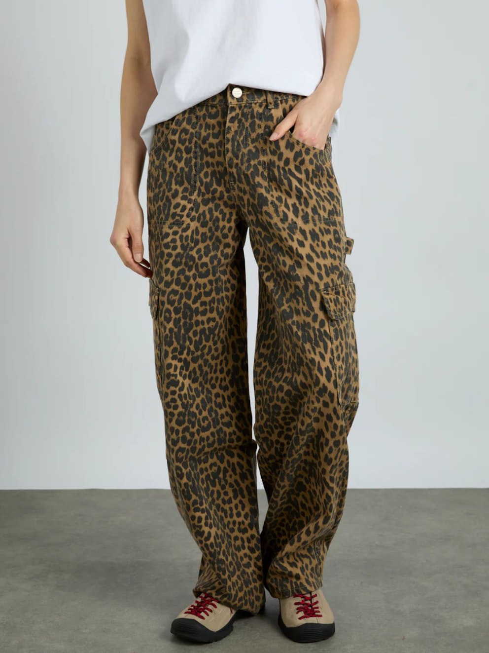 Best Leopard Print Jeans 2025 – 16 Pairs We’re Wearing On Repeat