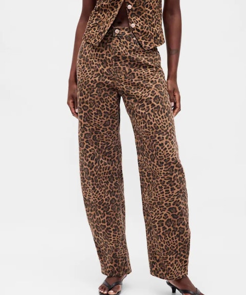 Best Leopard Print Jeans 2026 - The Pairs We’re Wearing On Repeat