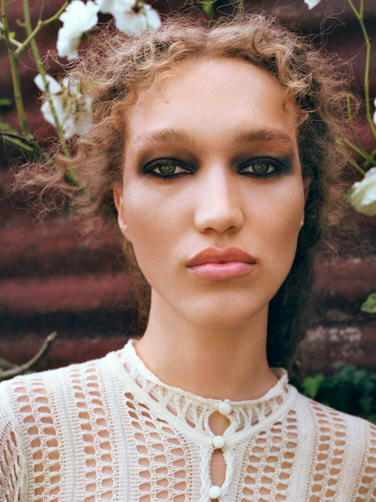 The Soft Goth Trend: What It Is And How To Do It Right
