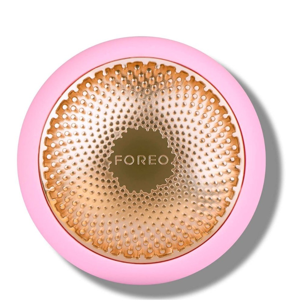 Victoria Beckham's Approved LED Face Mask Is 70% Off Right Now
