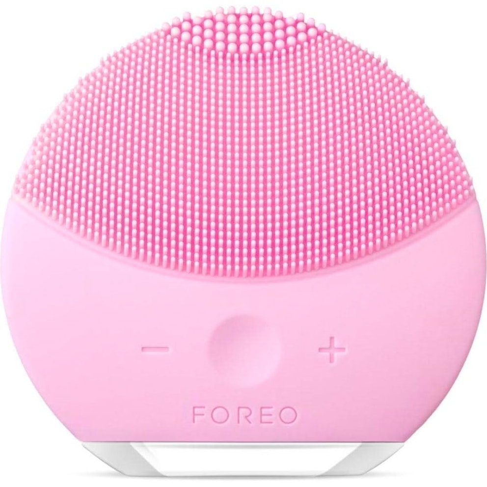 Victoria Beckham's Approved LED Face Mask Is 70% Off Right Now