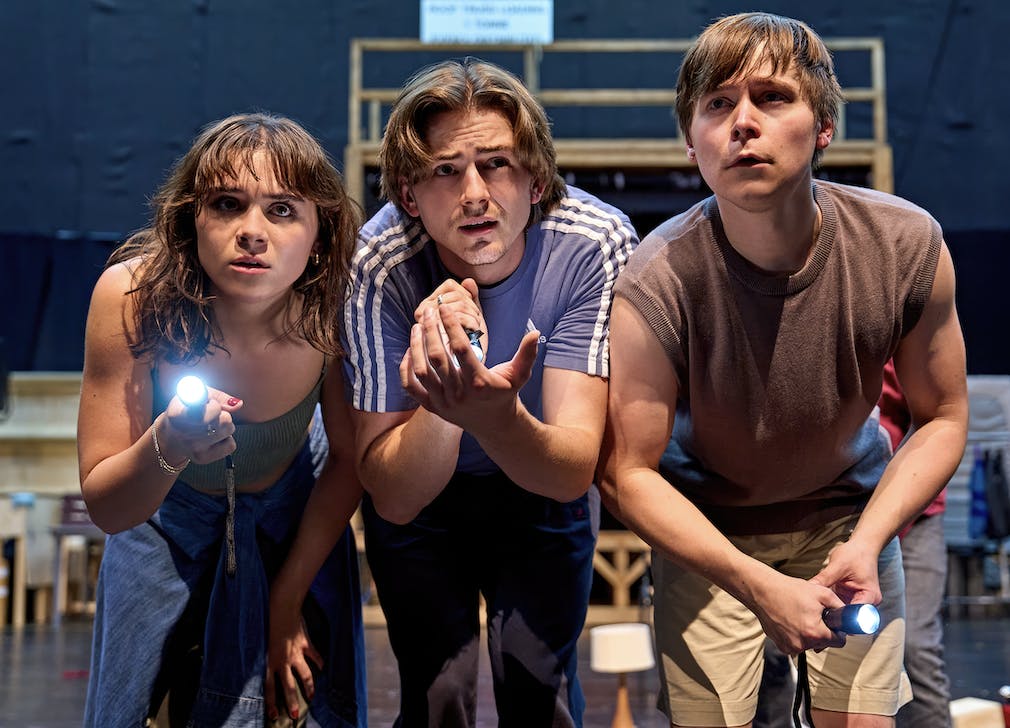 Isabella Pappas On Playing A Young Joyce Maldonado In Stranger Things ...